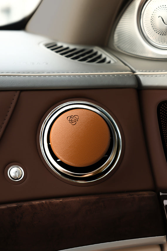 Luxury Car Diffuser Set – Fig Scent with Camel Lambskin Case